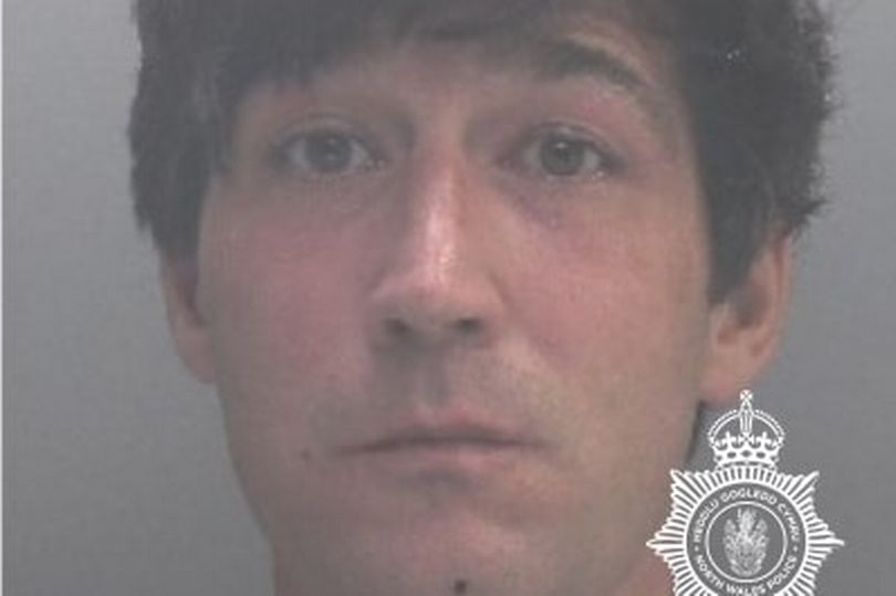 Stalker who threatened woman and husband was on suspended sentence for ...