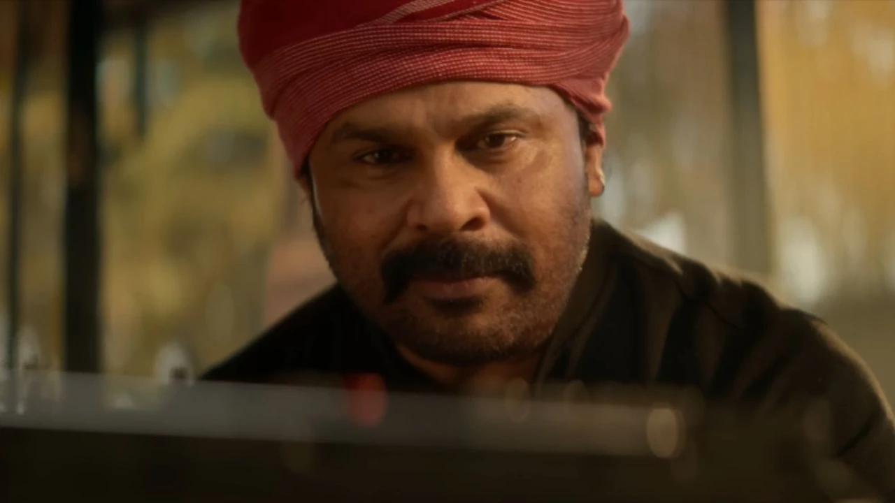 Bha Bha Ba Twitter review: Read 11 tweets before watching Dileep's film in theaters