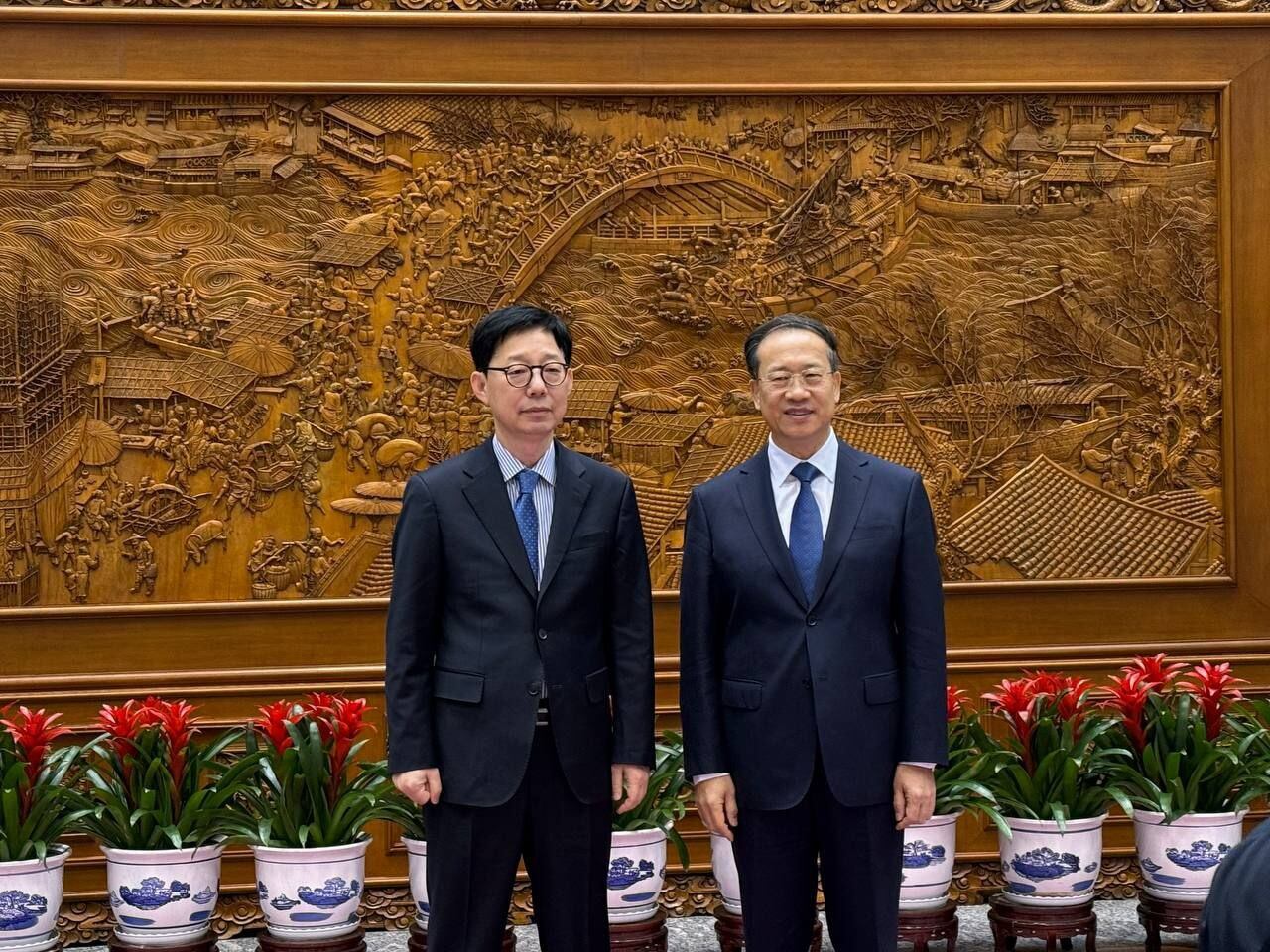 Korea-China dialogue addresses cultural, West Sea issues