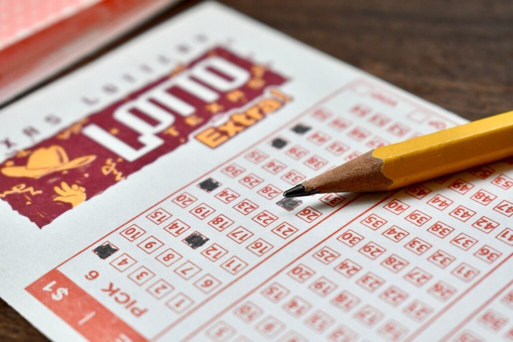 Retiree wins $3.8 million lottery, doesn't tell the wife