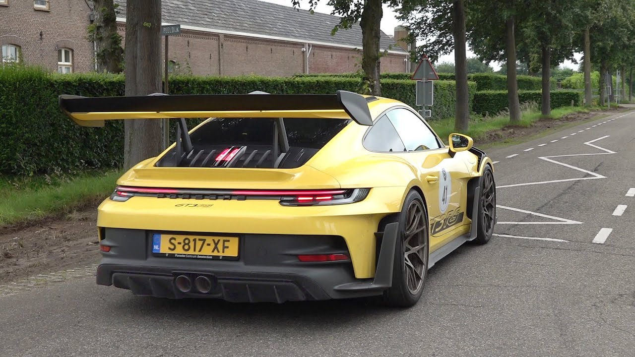 Porsche 992 GT3 RS roars on the street!