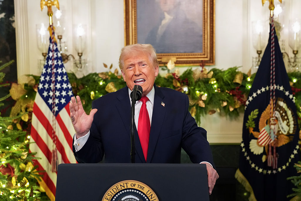 Despite voters' sour mood, Trump takes victory lap on economy