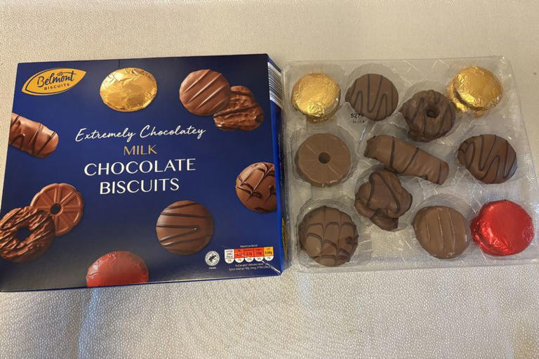 I tried Christmas chocolate biscuits from M&S, Tesco, Aldi and ...