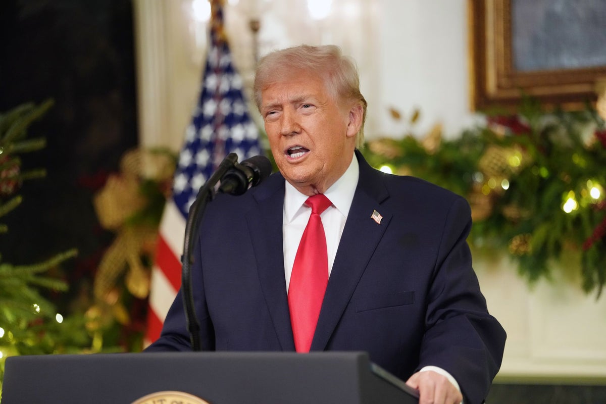 Trump kicks off Christmas Day with over 100 Truth Social posts