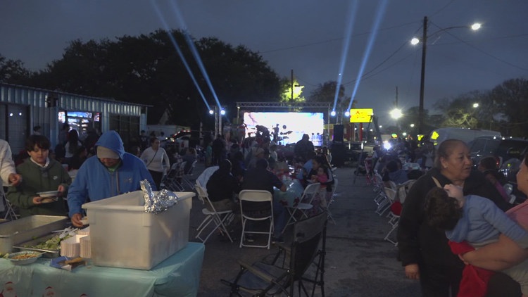 Las Posadas unite Beaumont's Hispanic community with food, faith, and ...