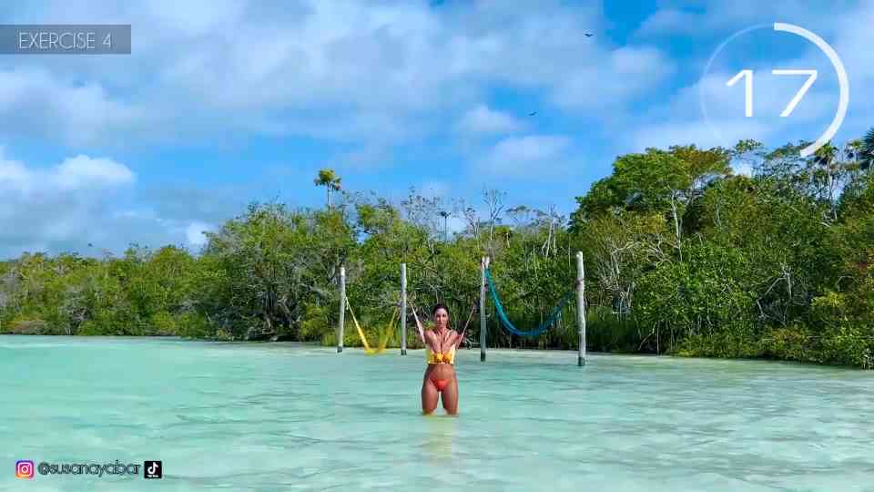 Arm Exercises For Women 4 Resistant Band Exercises To Tone Your Arms