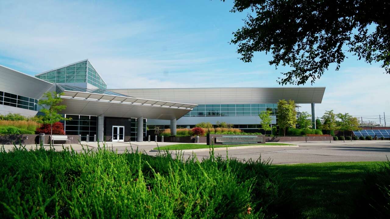 GOP House panel strips $40 million from Hemlock Semiconductor project ...