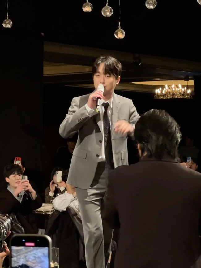 이찬원 축가 속에… '러브캐처' 김지연, ♥정철원과 결혼 “의미 있는 날 됐다”