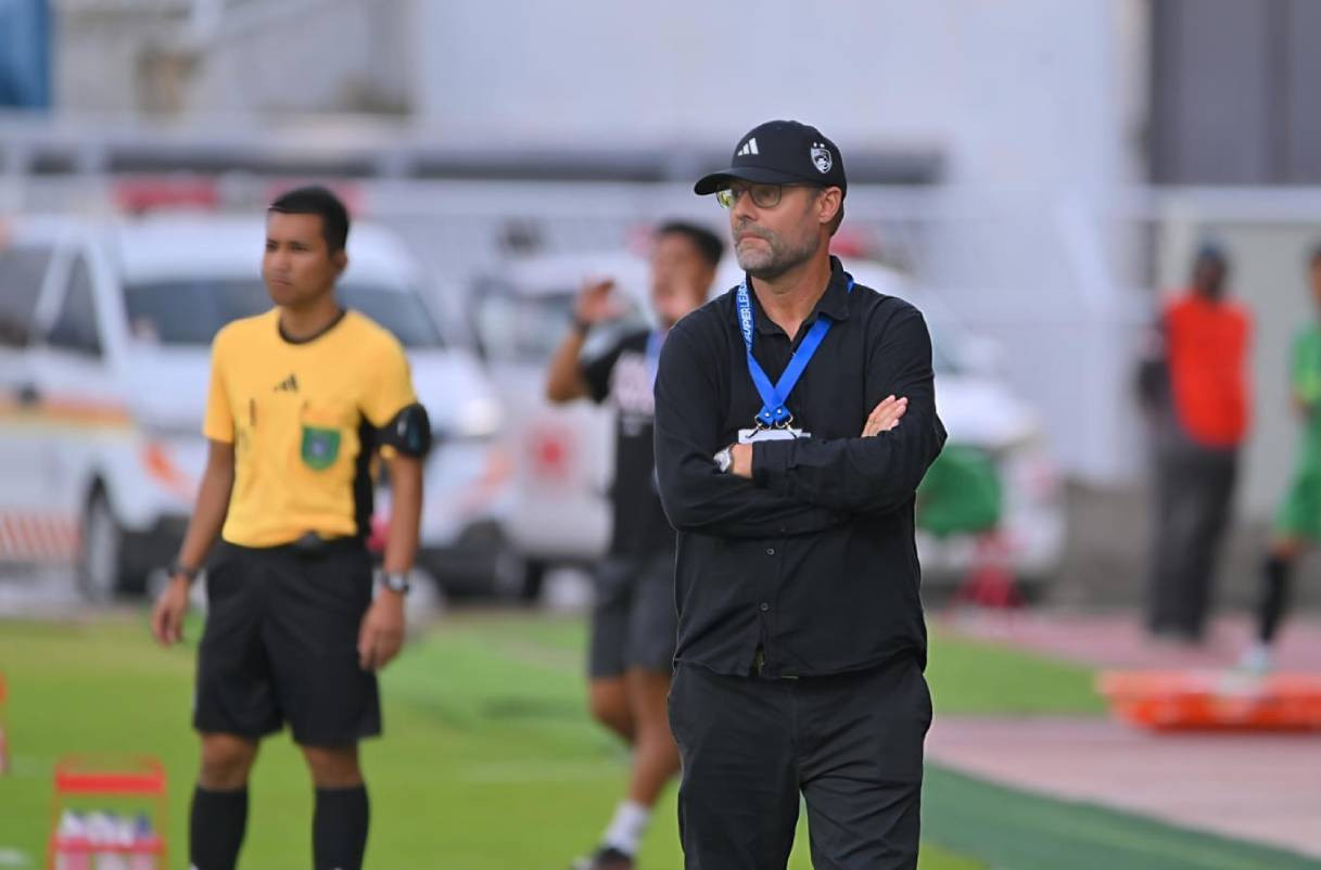 Menjelang hadapi Persib Bandung, Tomas Trucha bongkar masalah krusial ...