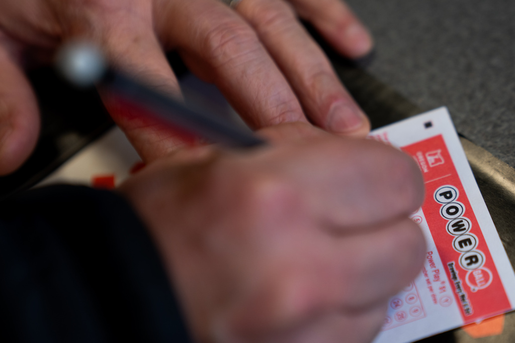 Powerball’s $1.7B jackpot could make Christmas unforgettable for a ...