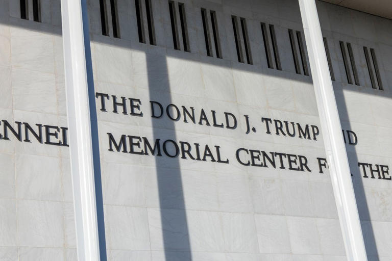 Trump-Kennedy Center Christmas Eve concert canceled after president ...