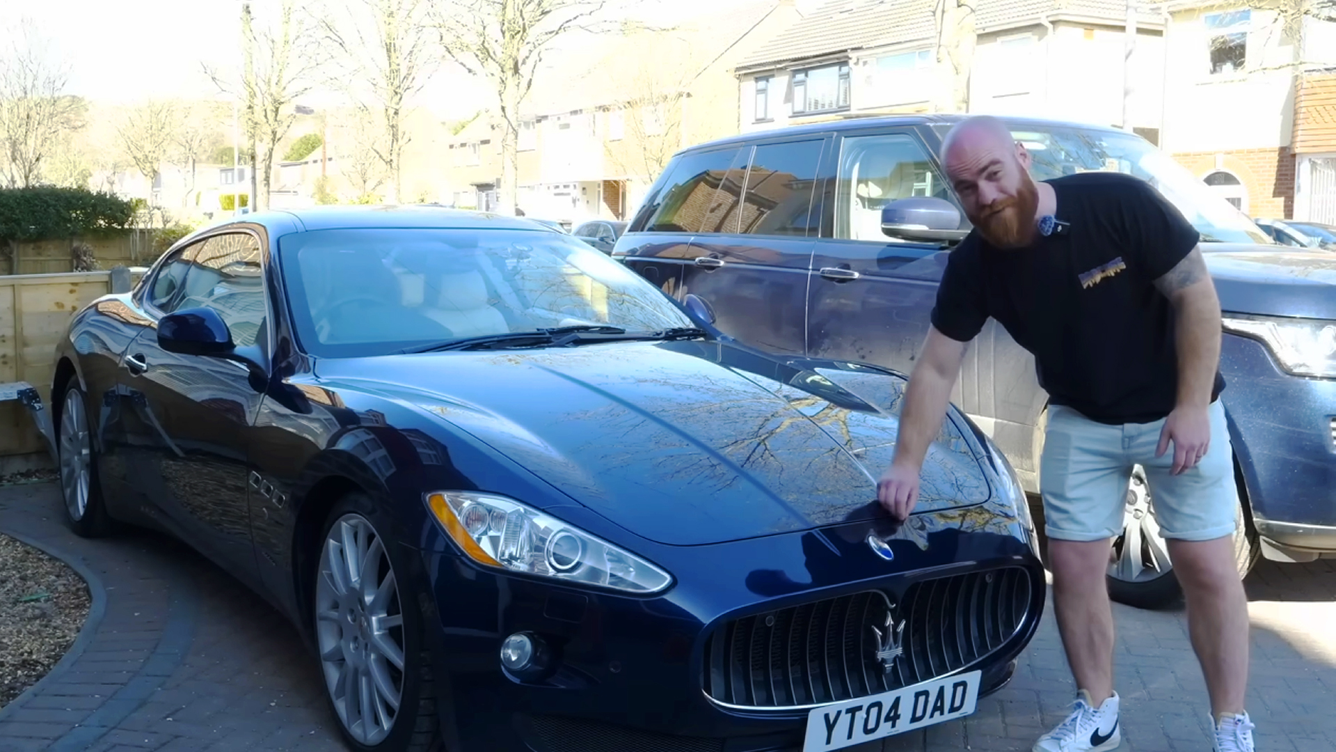 Solutions to remove stone scratches and car swirl marks