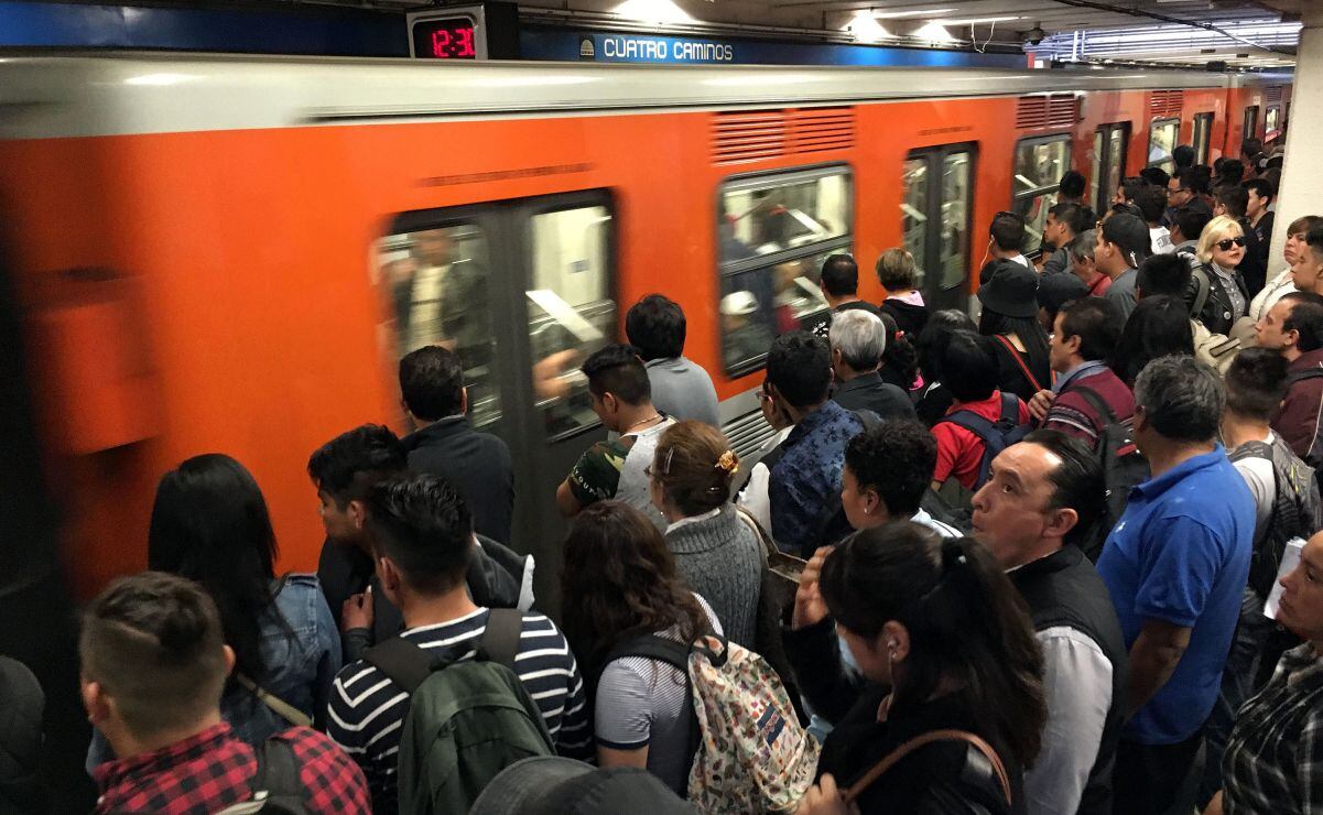 Caos en el Metro CDMX este lunes; retrasos y saturación en líneas B, 12 ...