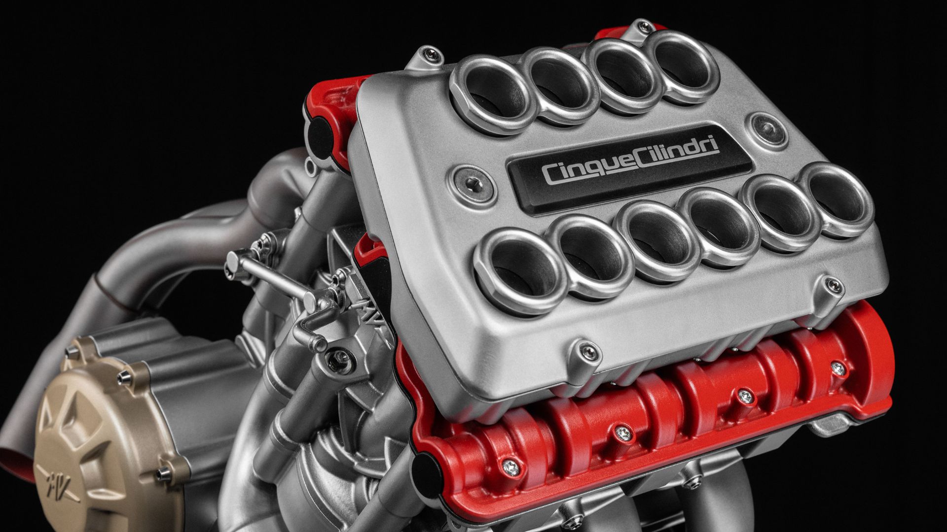 New Italian five-cylinder bike engine could deliver 240 hp of superbike ...