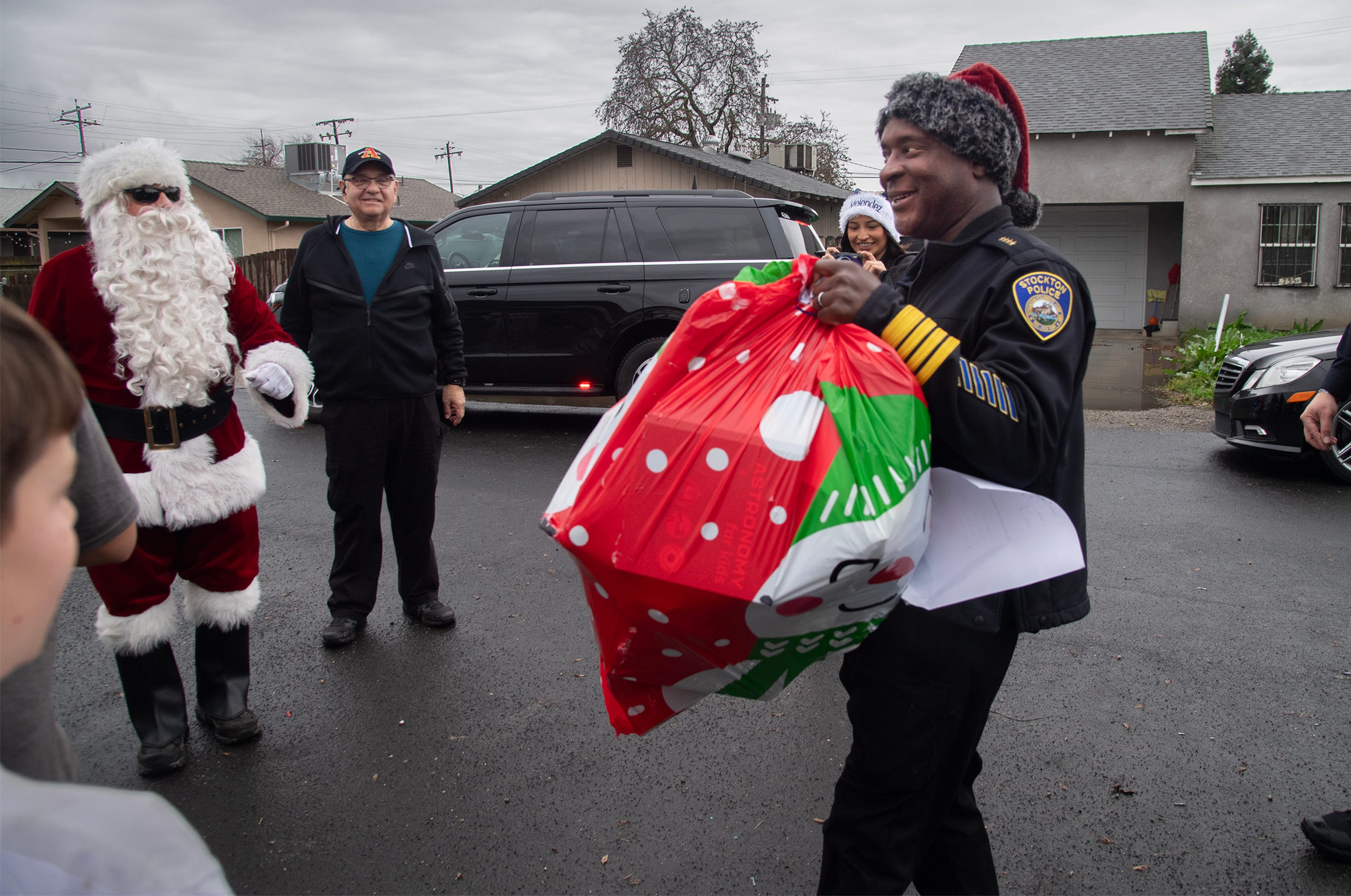 Santa Claus comes to town for Stockton PD's 26th annual toy drive
