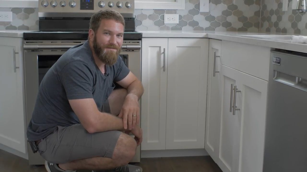 How to build a 7 inch slim base cabinet carcass