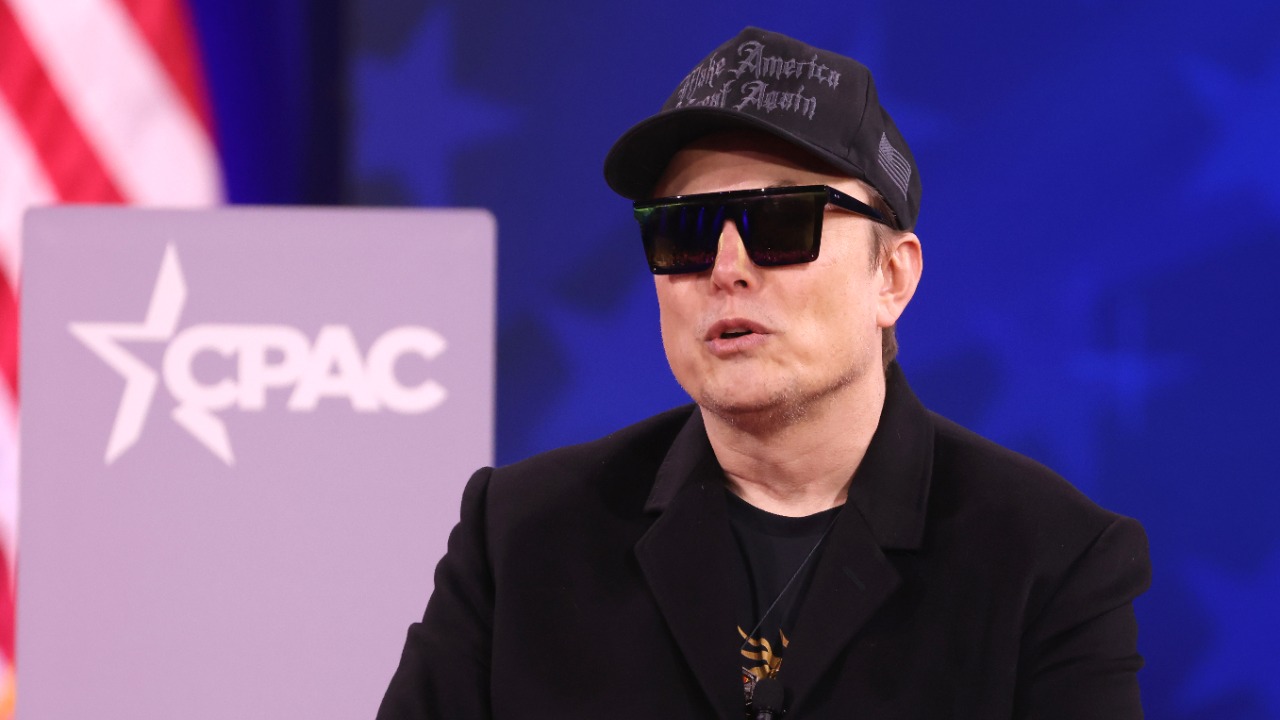 Musk praises China’s AI robots landing perfect Webster flips