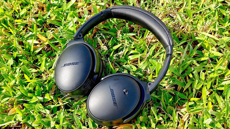Just got a pair of Bose QuietComfort headphones? Here are the first 5 ...