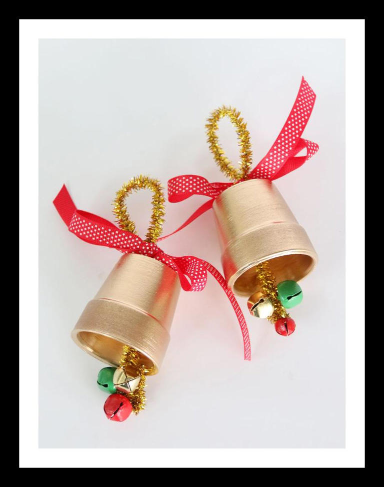 17 best Christmas bell decoration ideas with images and steps for kids ...