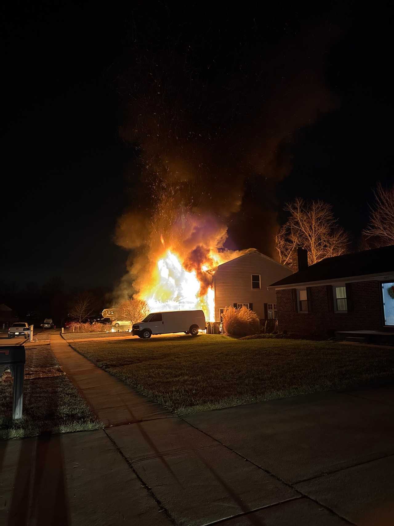 Holiday lights turn deadly: Maryland home, pets perish in Christmas Eve ...