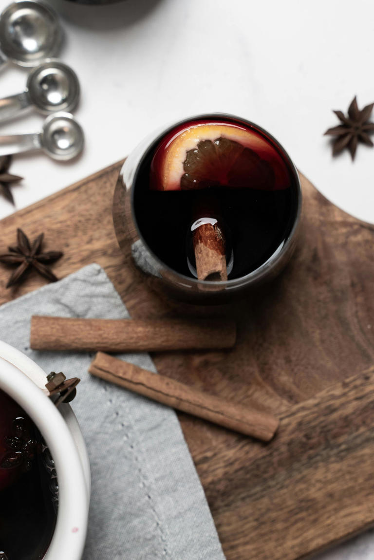 Say HELLO! to expert-approved Christmas food and drink pairings to make ...