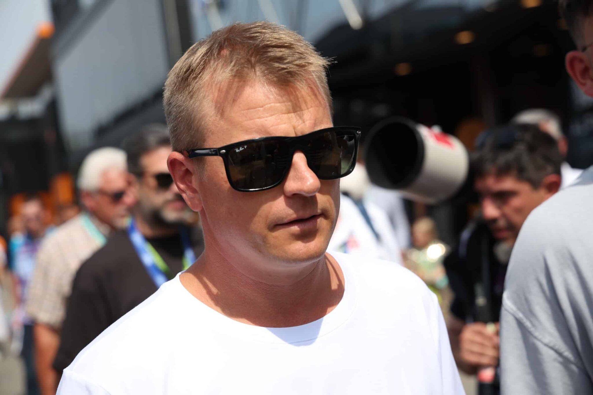 Rallitähden korvaan kuiskattiin suuri salaisuus Kimi Räikkösestä