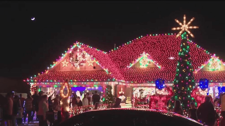 Kringle's Christmas Land brings vintage holiday magic to Jenks with ...