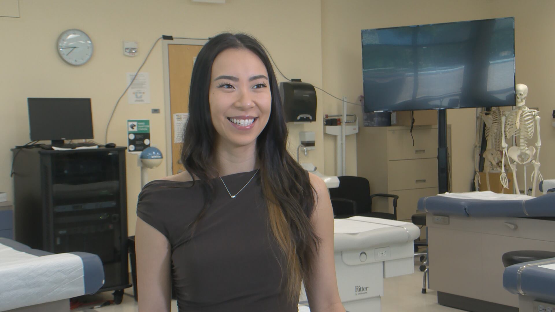 Native Hawaiian woman breaks barriers as first neurosurgeon