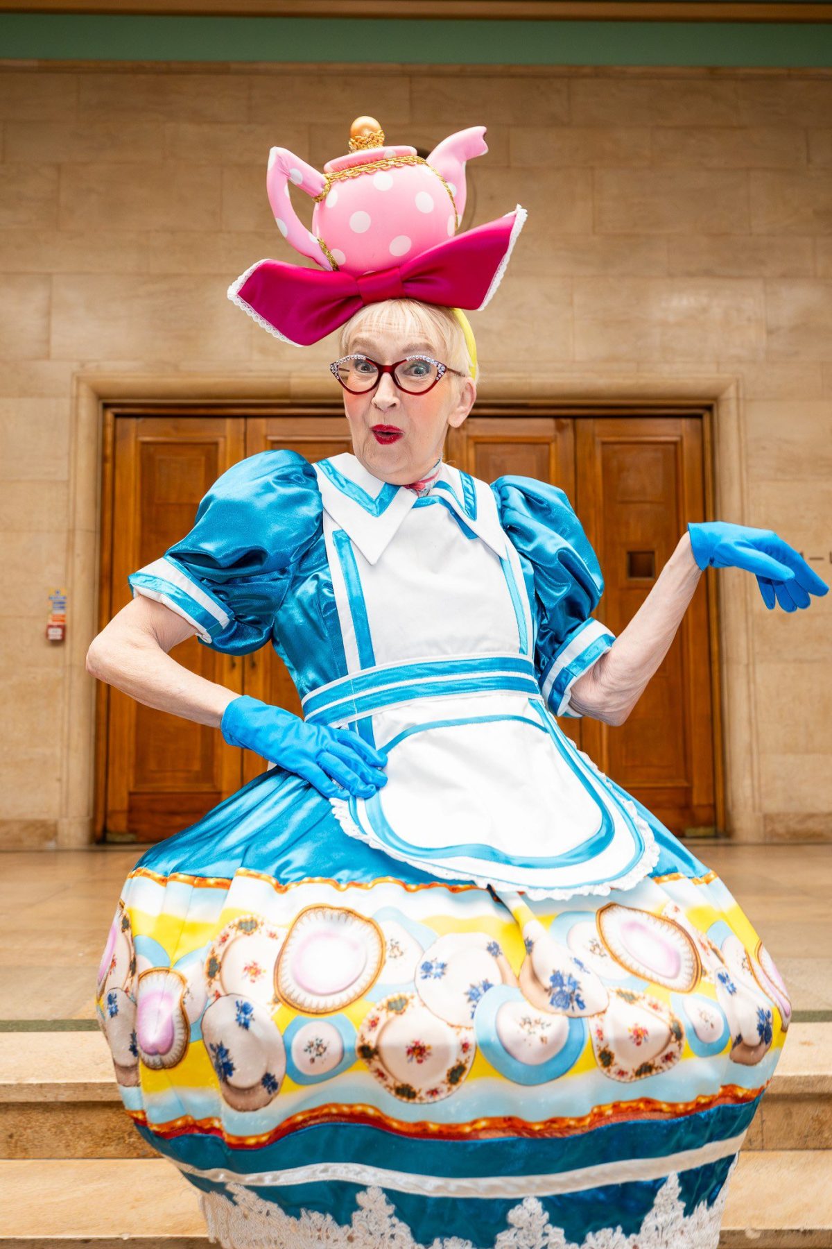 How I manage my money: Su Pollard’s biggest regret? Lending a friend £ ...