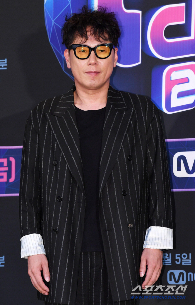 Yoon Jong-shin, I'm sorry to hear the news. He received intensive ...