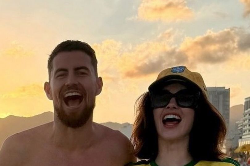 Prem legend's stunning wife had baby with Hollywood icon in whirlwind ...