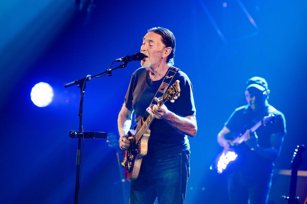 Bob Mortimer pays heartfelt tribute to 'brilliant' Chris Rea following ...