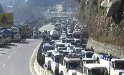 Tourist influx boosts Himachal Pradesh's hill stations this holiday season