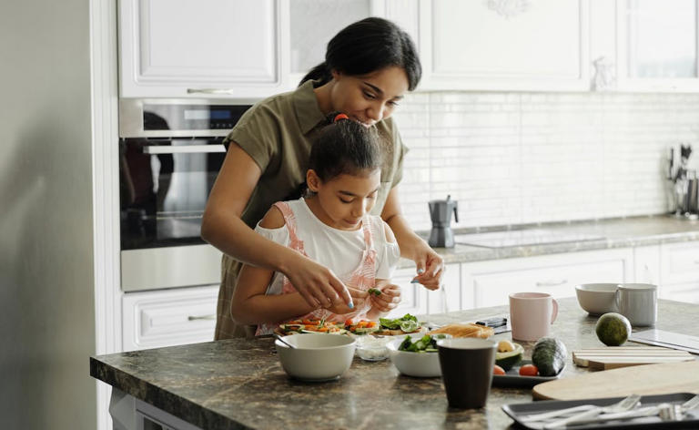 Poor eating habits in childhood can lead to early heart disease: Doctor ...