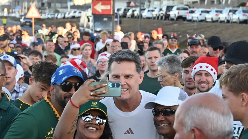 Springbok coach Johan Rassie Erasmus leads festive Christmas morning ...