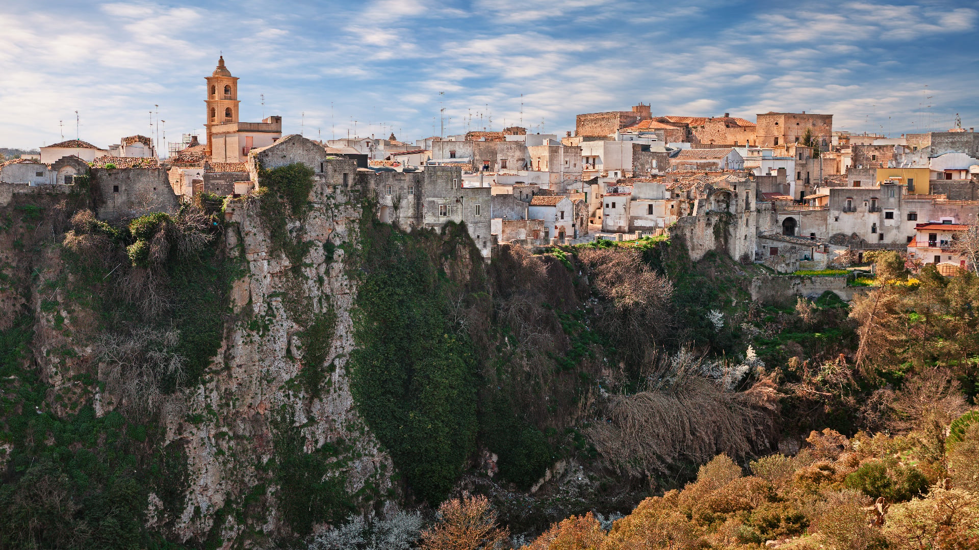 In Puglia, Italy’s most spectacular canyon is still unknown to ...