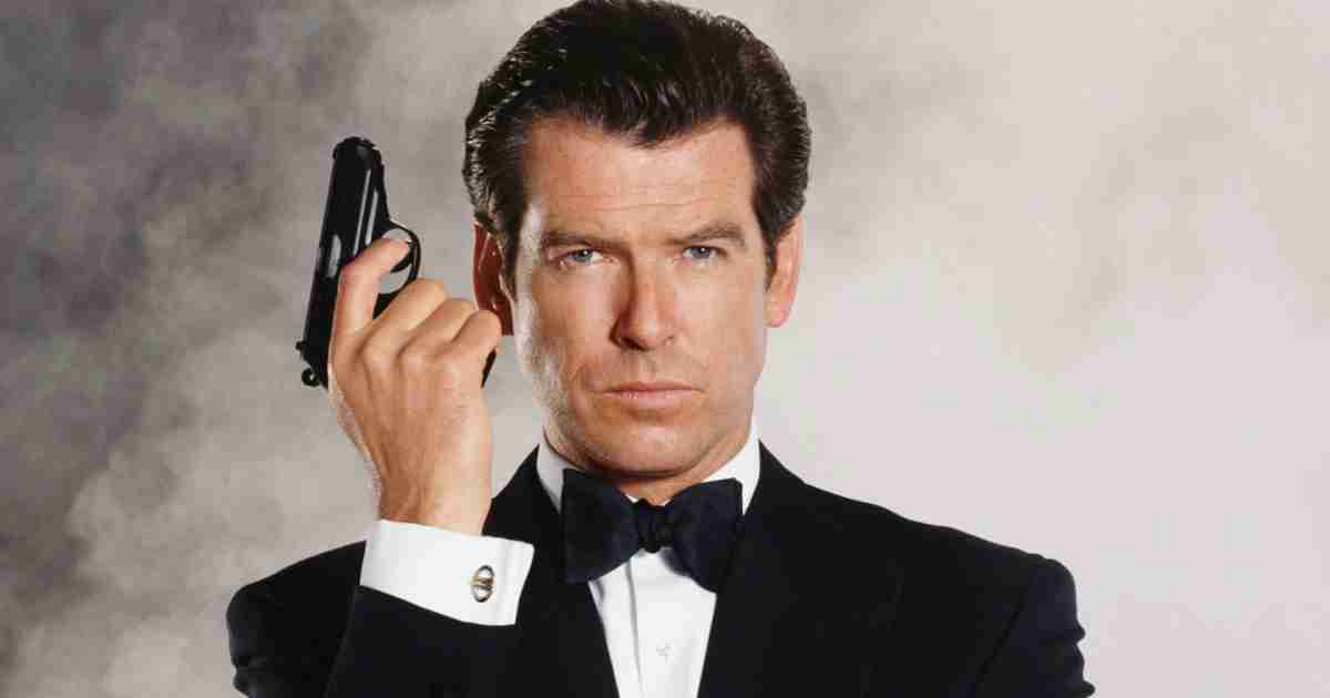 Pierce Brosnan verliert die Geduld und weigert sich, eine Frage über ...