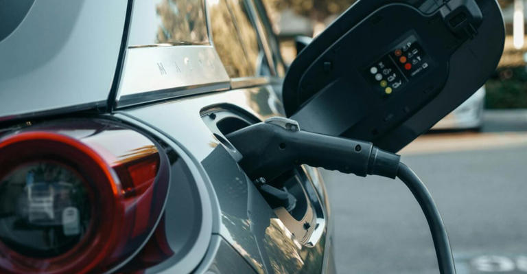 The 10 best value hybrids to take over electric cars by 2027