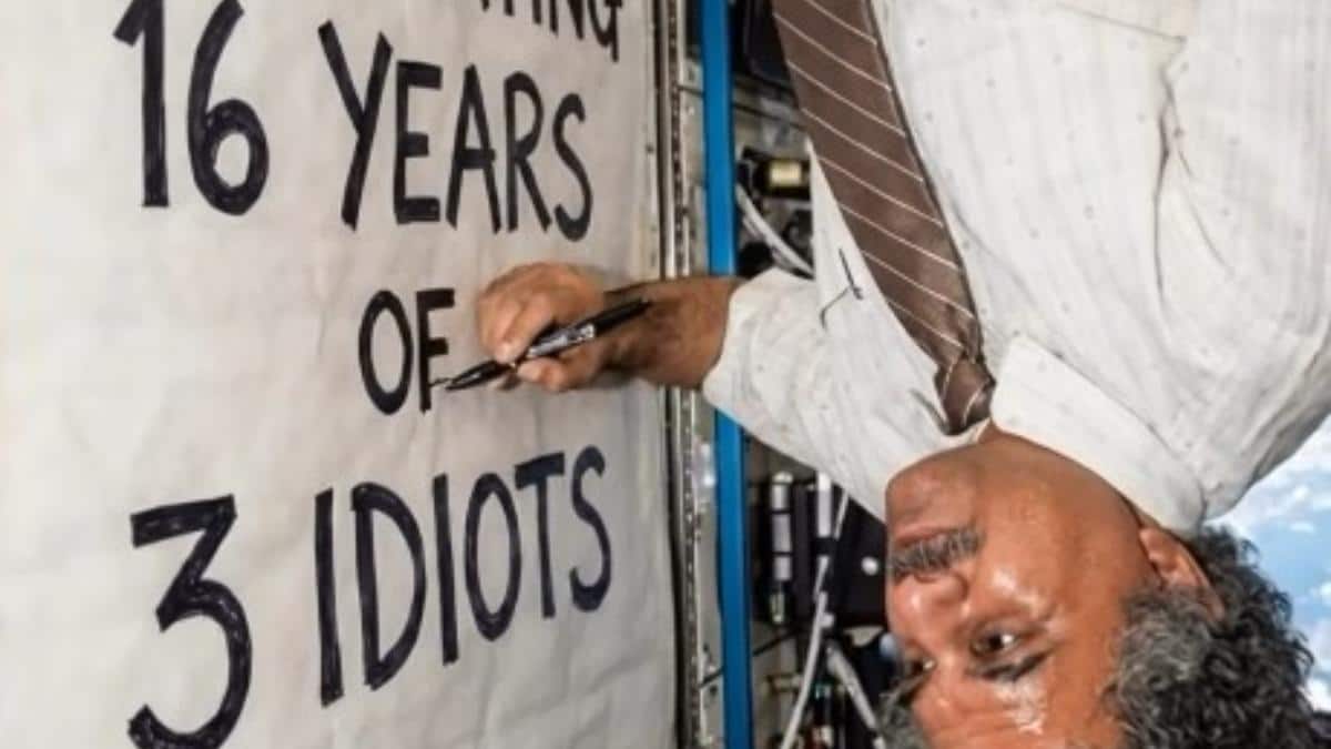 Boman Irani celebrates 16 years of 3 Idiots with nostalgic Virus tribute