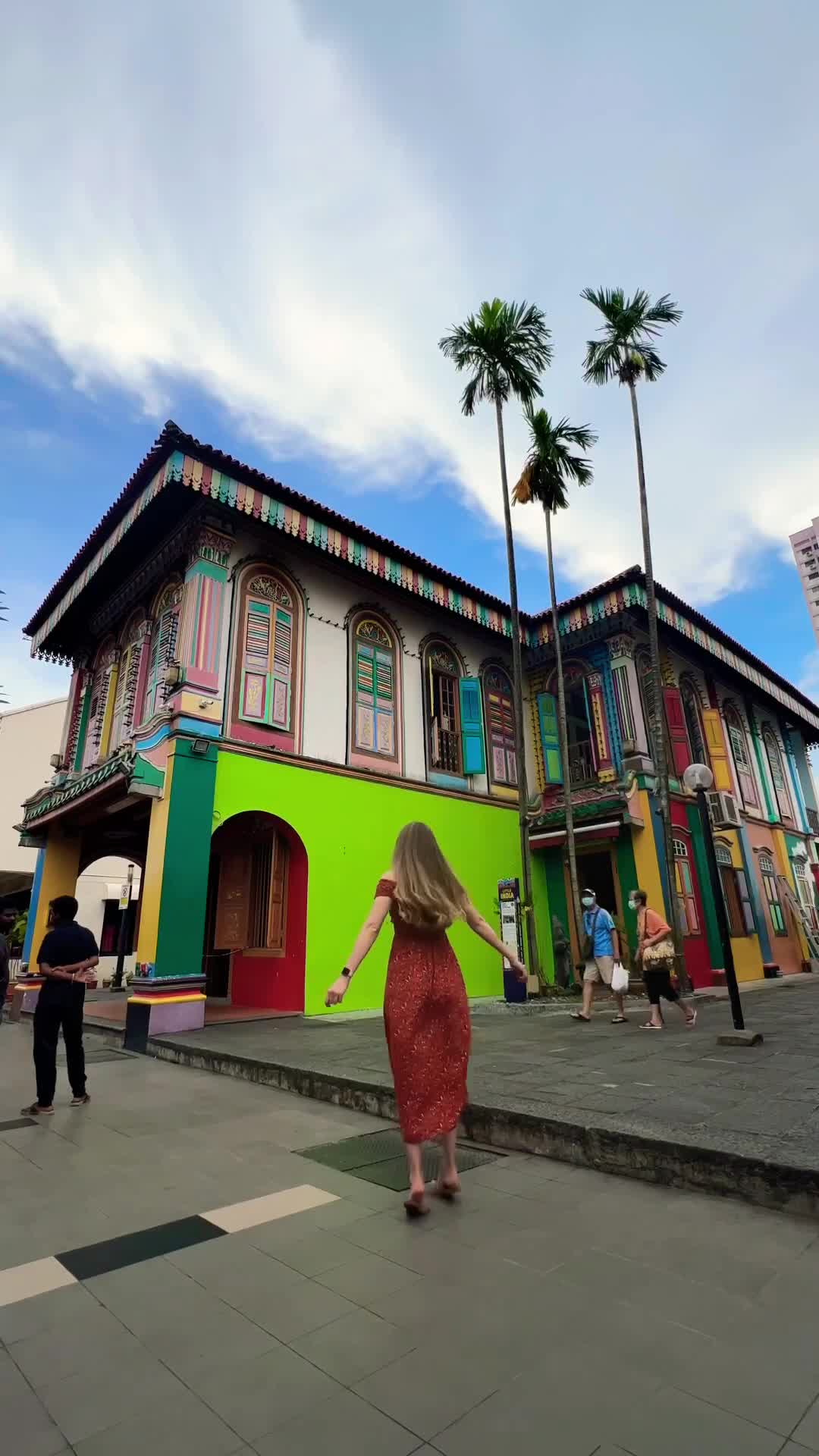 Just a girl trying to travel the world ♥️ #Singapore #shorts