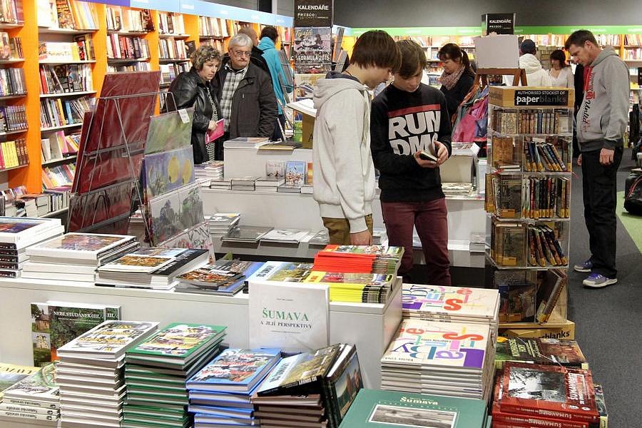 Jak vrátit nevhodné vánoční dárky: Jaké zboží lze reklamovat, co se ...