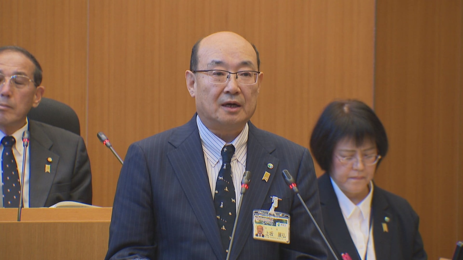 黒部市長選挙は「三つ巴の戦い」か 上坂副市長が出馬意向、26日に辞表を提出へ