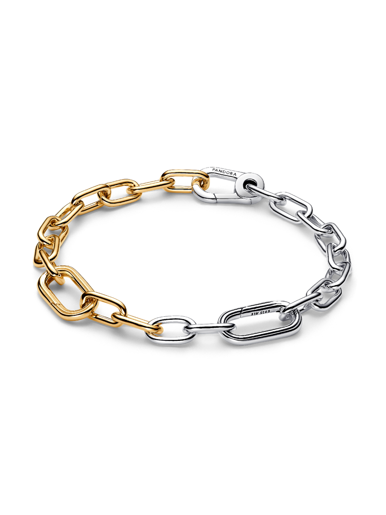 The specific '90s Cindy Crawford airport outfits I still see on the ...