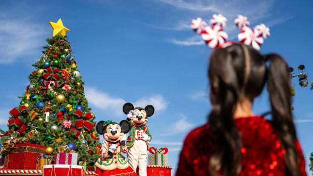 How to watch the 2025 'Disney Parks Christmas Day Parade' on TV and Disney+