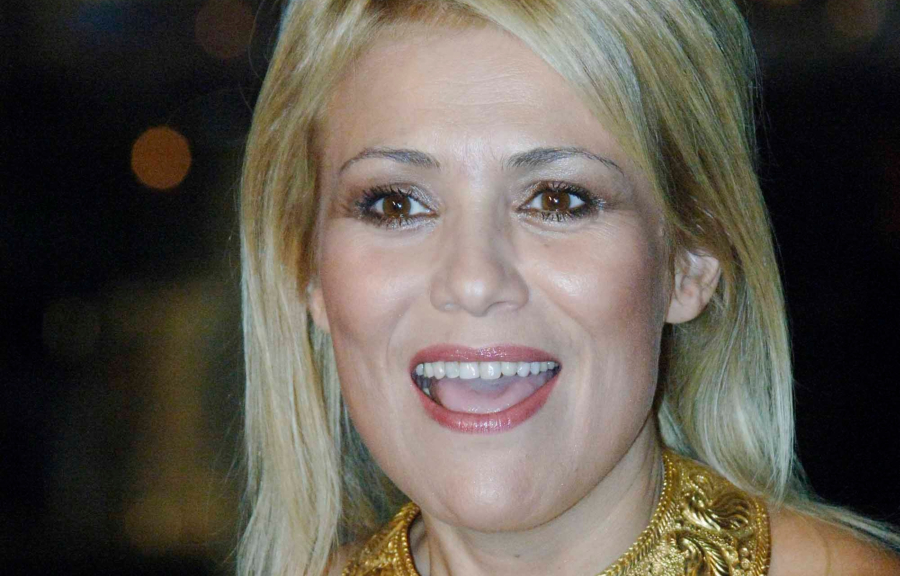 Κωνσταντίνα Μιχαήλ: Δεν πάω χωρίς κραγιόν ούτε για τα σκουπίδια