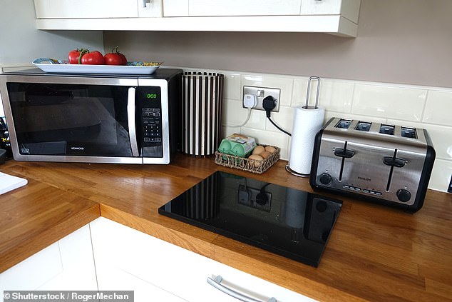 You're using your microwave wrong! Expert reveals why you should never ...