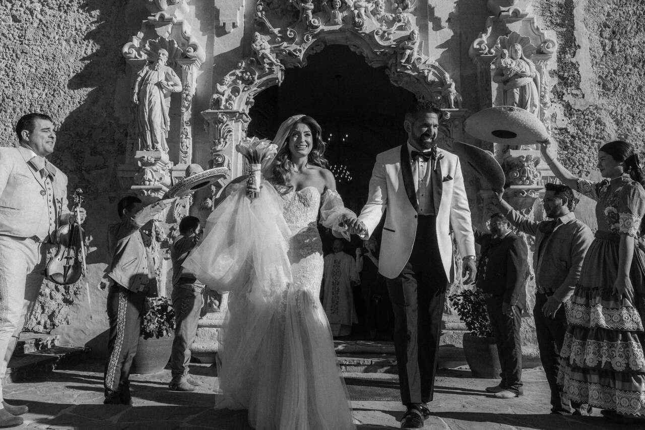 'A lot of gratitude': Adored KENS 5 host Roma Villavicencio gets hitched