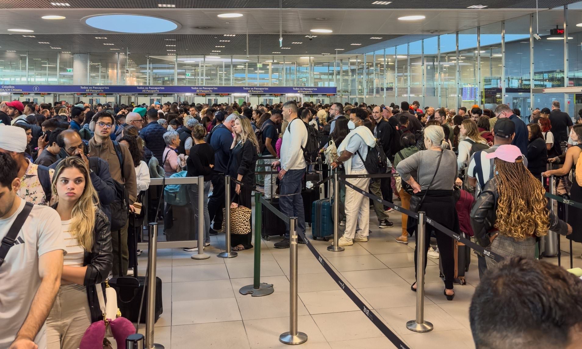 Passengers miss flight due to 'paralysed' passport control queue in ...