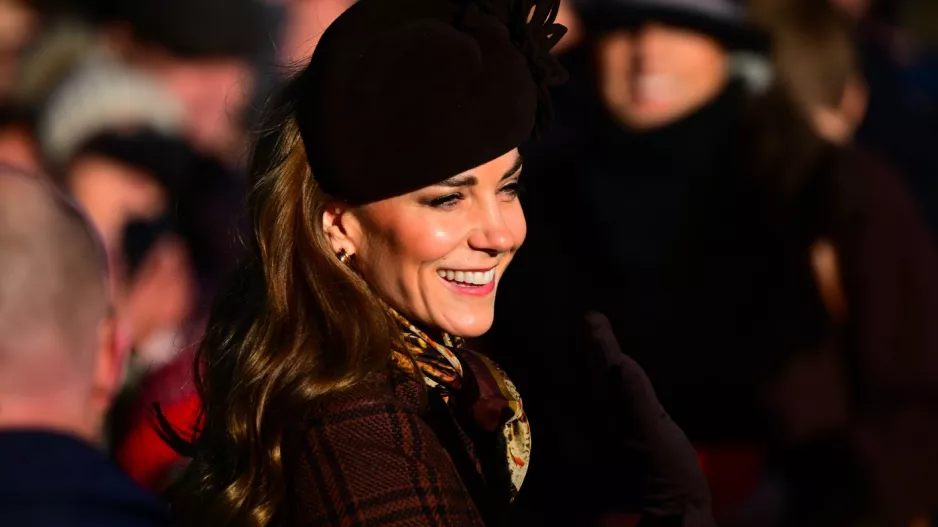 Nejkrásnější modely princezny Kate z tradiční vánoční mše: letos ...