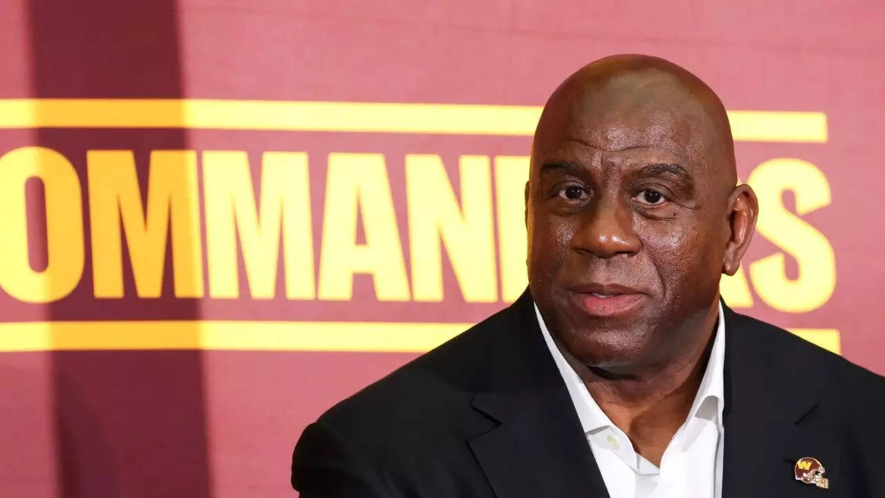 What is Magic Johnson's net worth in 2025? NBA earnings, investments ...